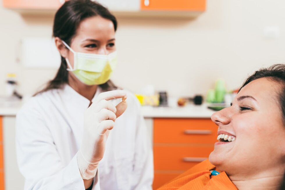 Self Tooth Extraction: Can You Pull Your Own Tooth? | 1Dental